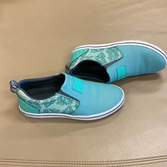 Xtratuf | Shoes | Xtra Tuf Kelp Seafoam Salmon Sisters Deck Shoes 85 ...